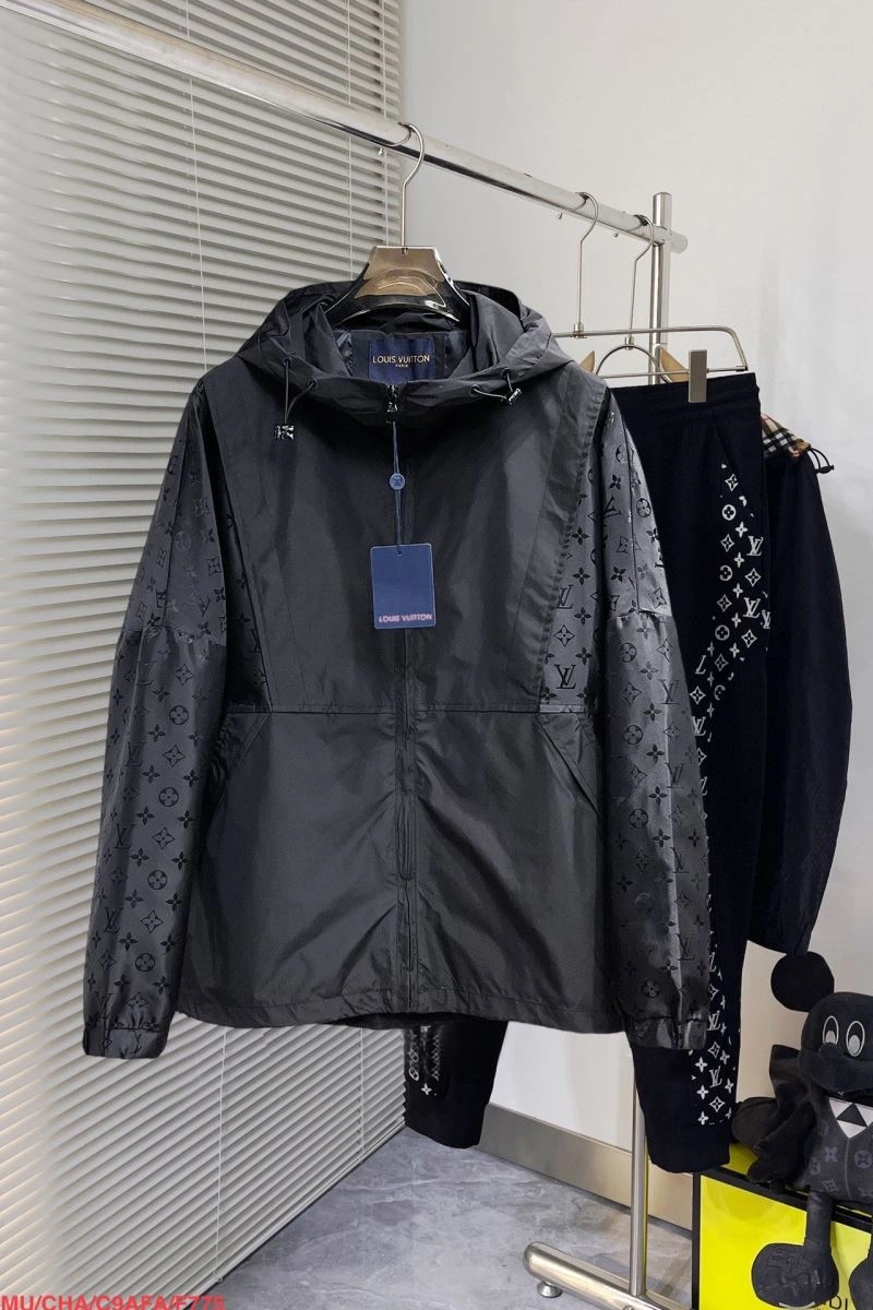 Louis Vuitton Outwear