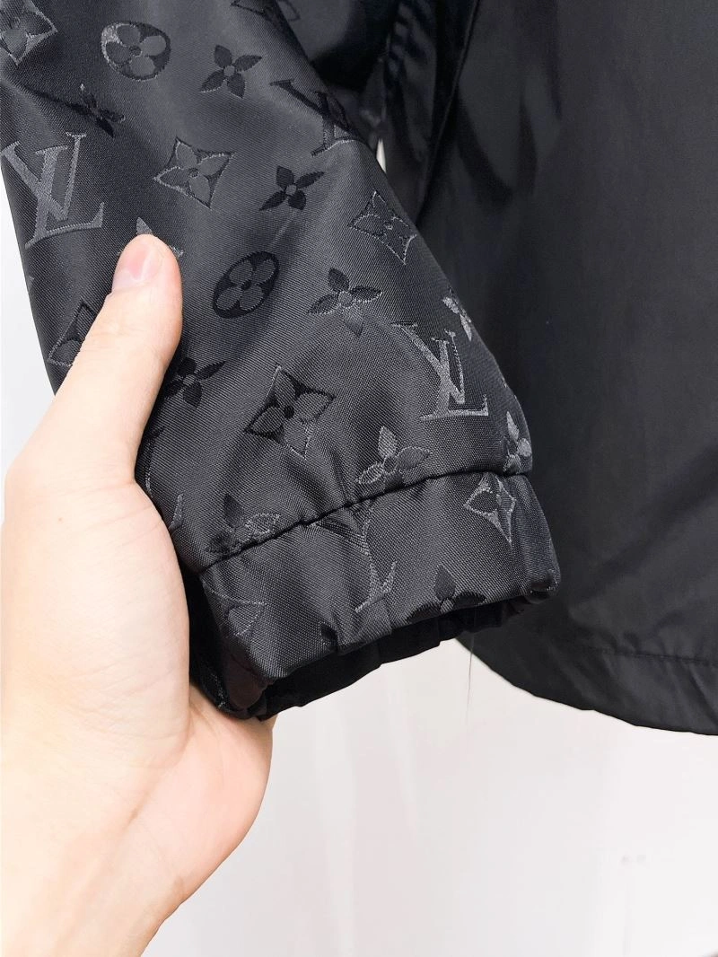 Accurate model Louis Vuitton Outwear
