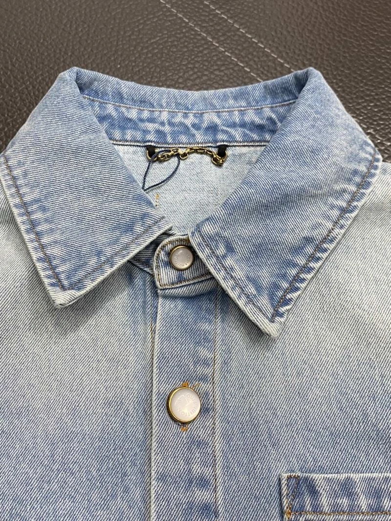 Accurate model Louis Vuitton Outwear