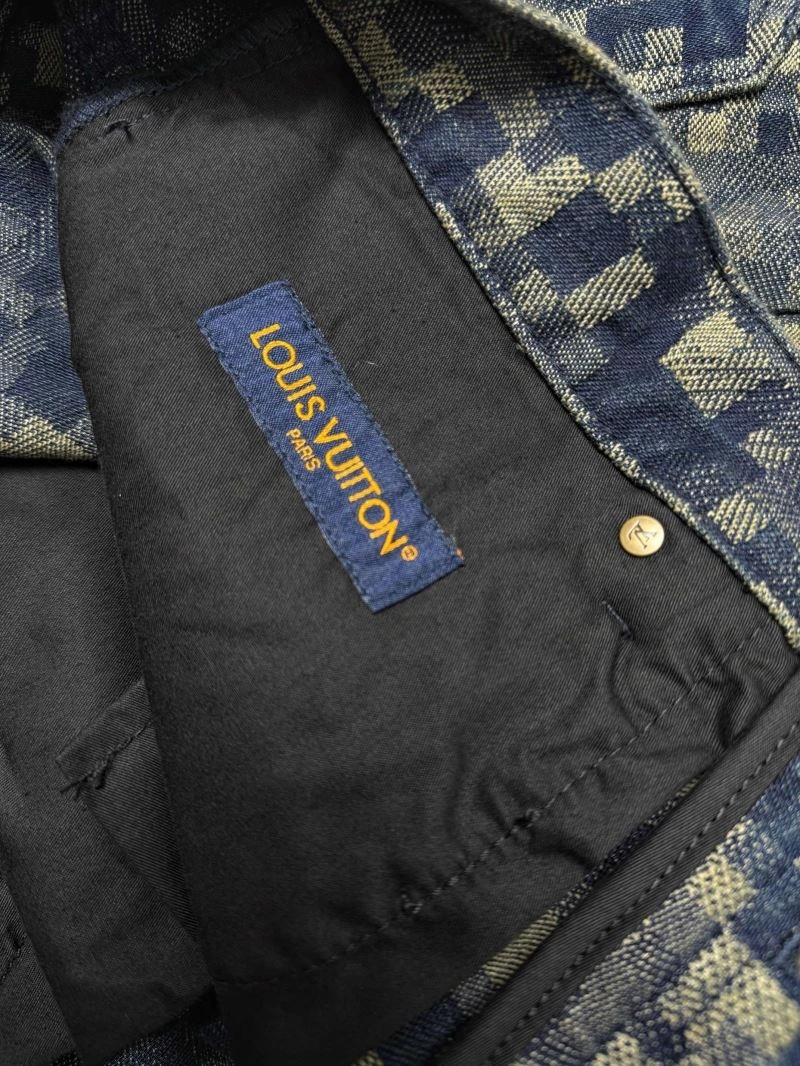 Legit Louis Vuitton Outwear