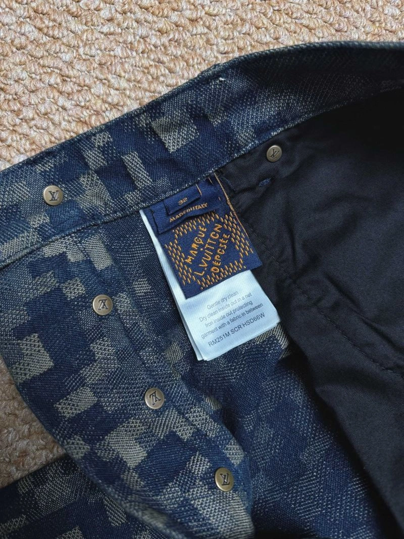 Legit Louis Vuitton Outwear