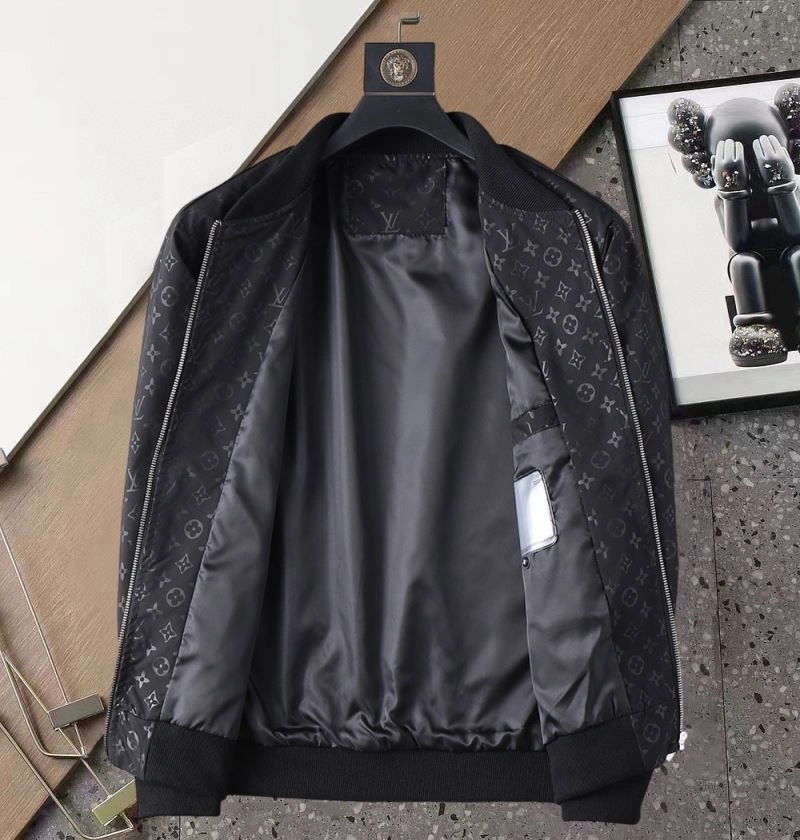 Top match Louis Vuitton Outwear