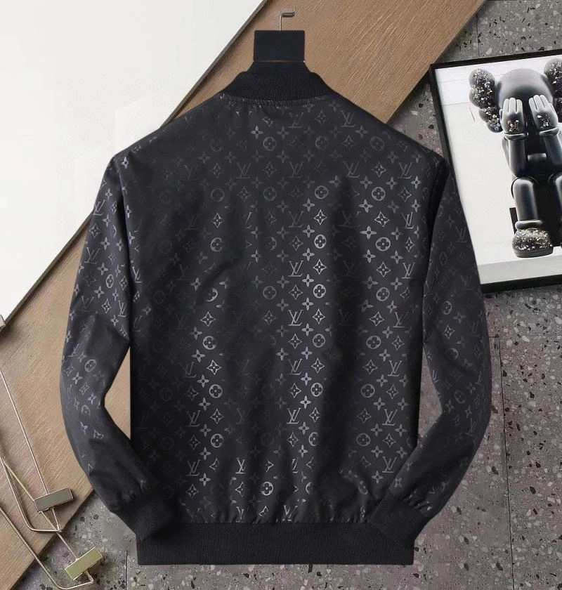 Top match Louis Vuitton Outwear