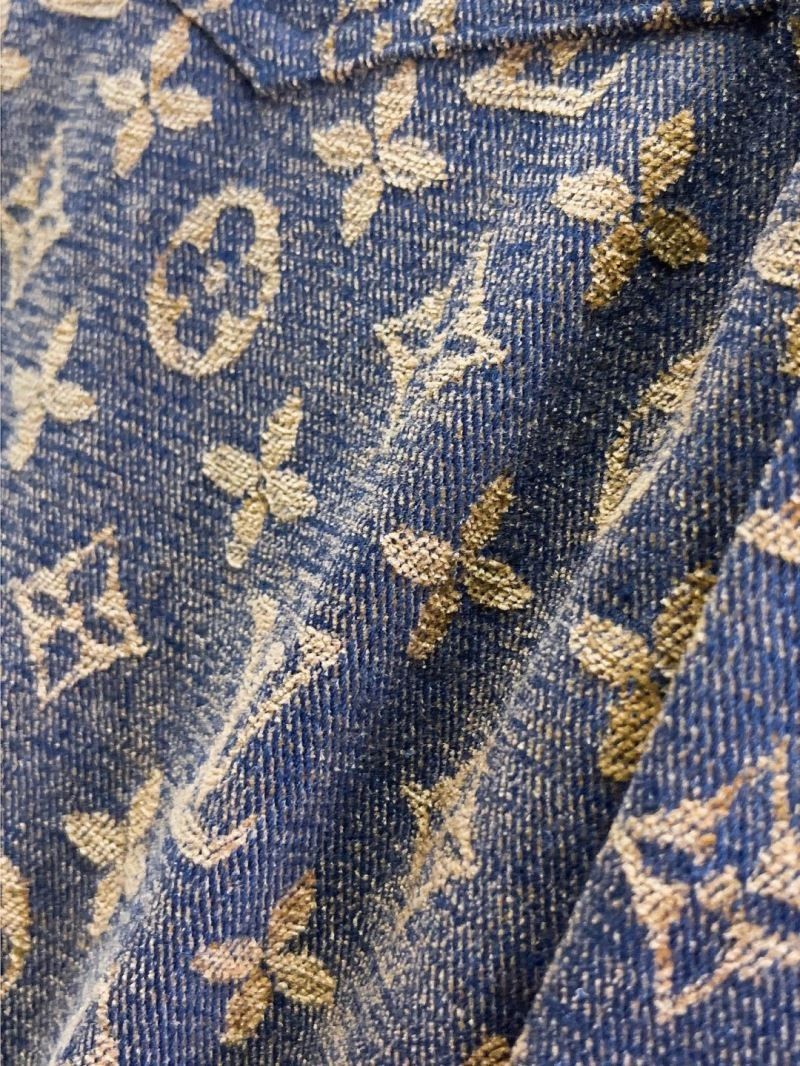 Bargain Louis Vuitton Outwear