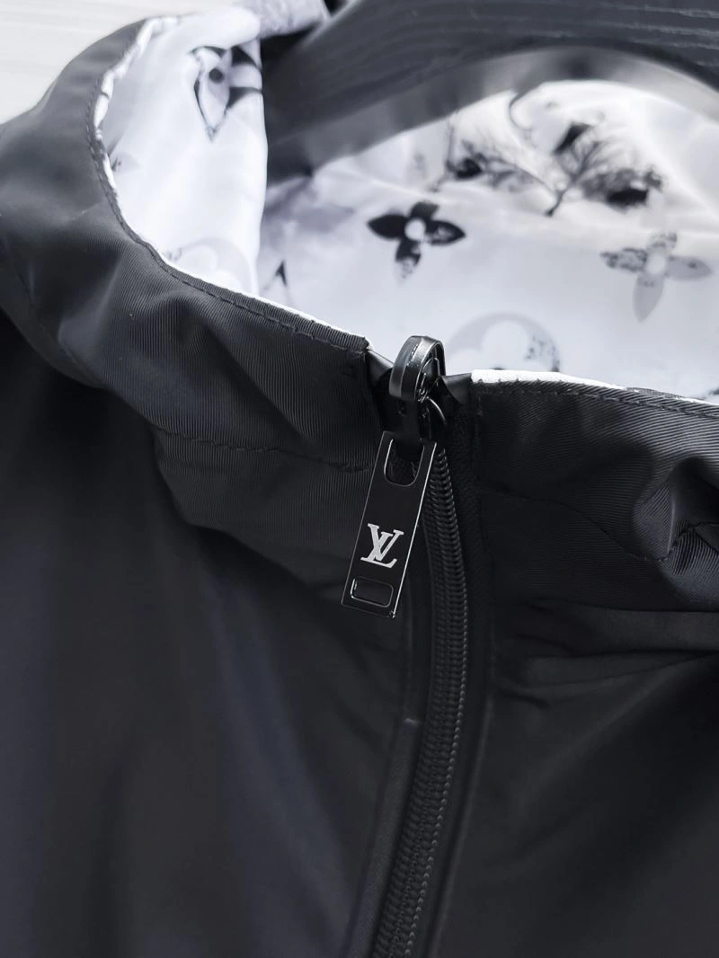 Official Louis Vuitton Outwear
