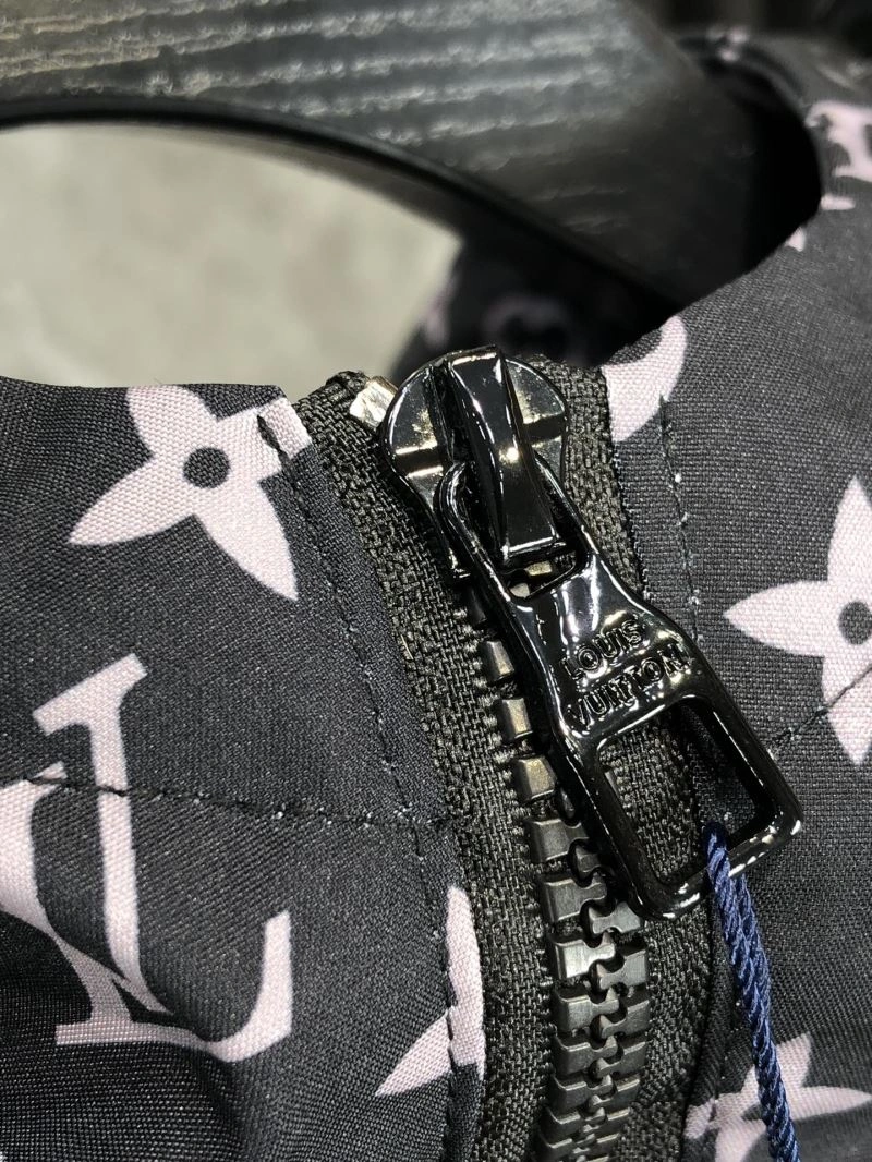 Low-cost Louis Vuitton Outwear