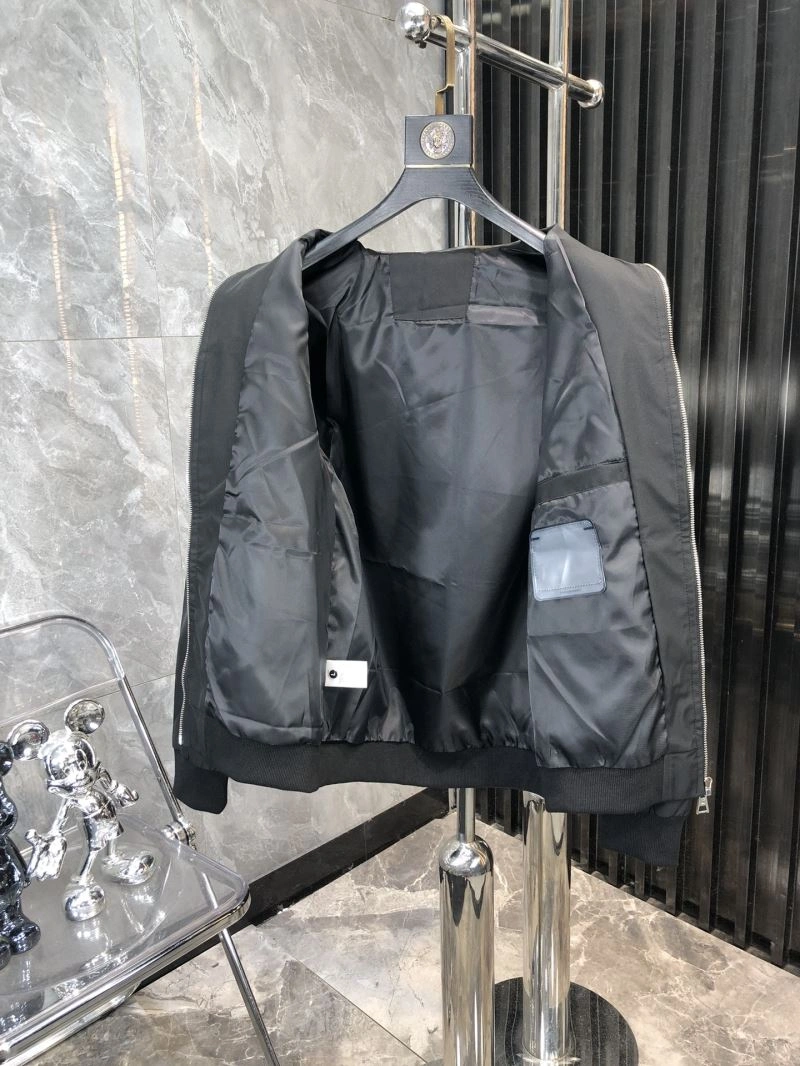 Accurate model Louis Vuitton Outwear