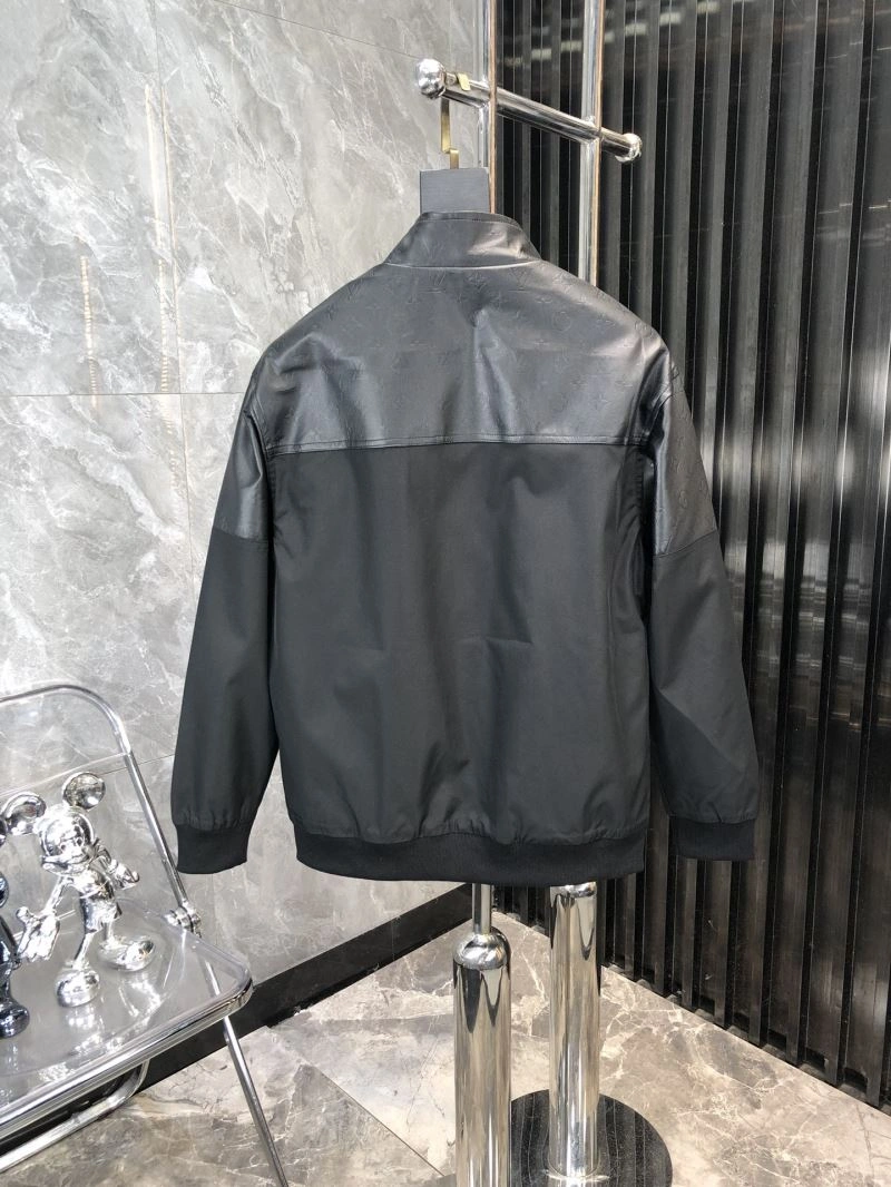 Accurate model Louis Vuitton Outwear