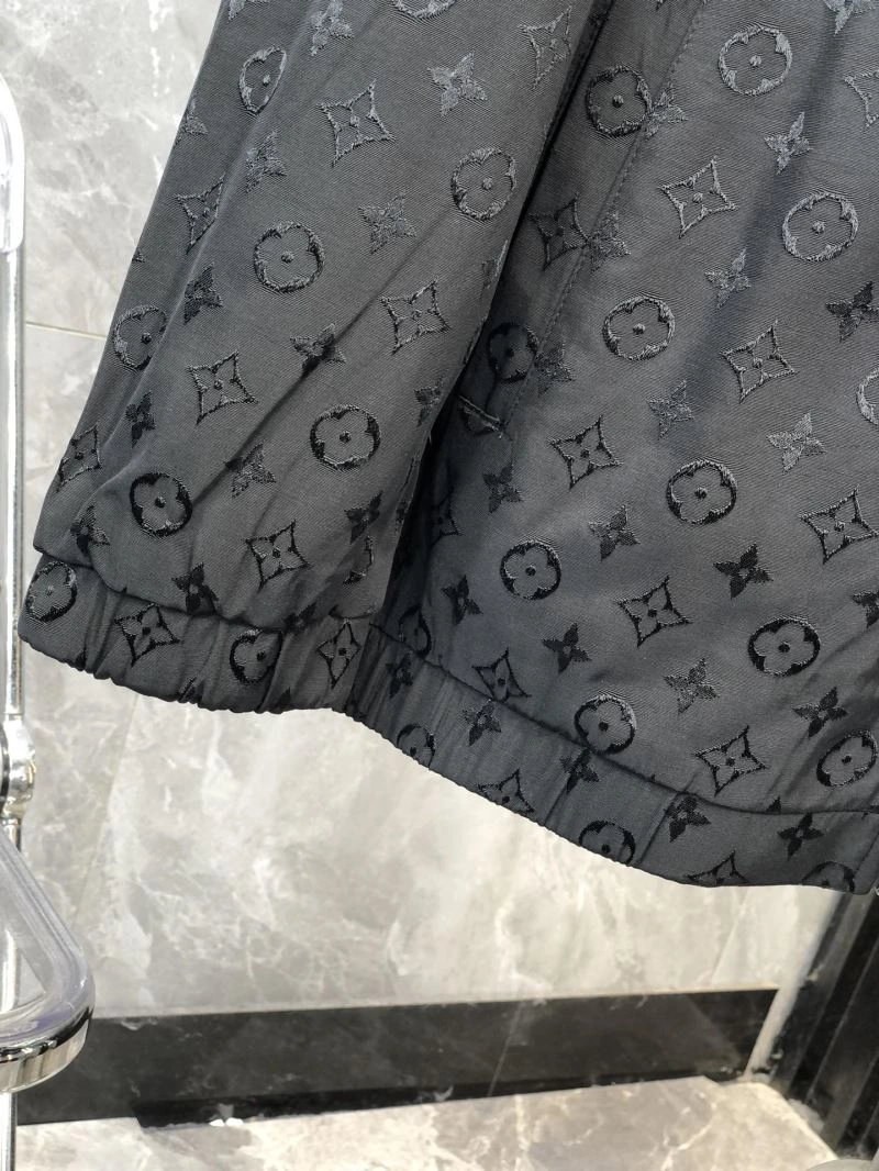 Official Louis Vuitton Outwear