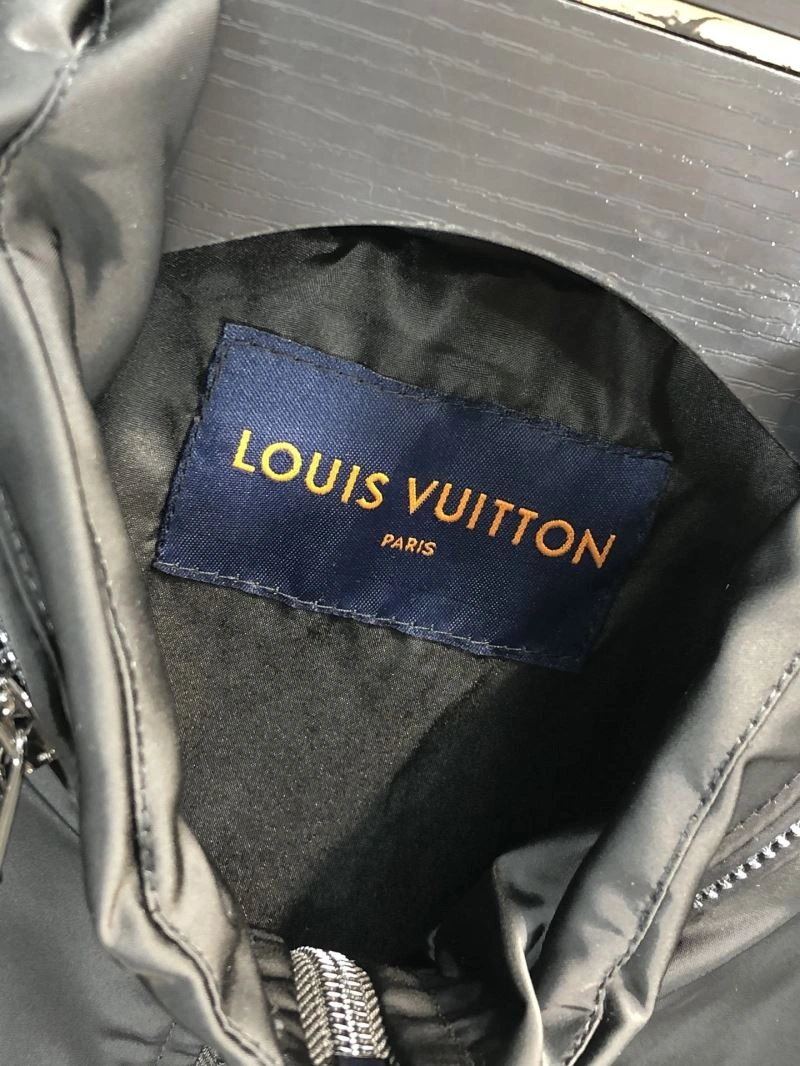 Official Louis Vuitton Outwear