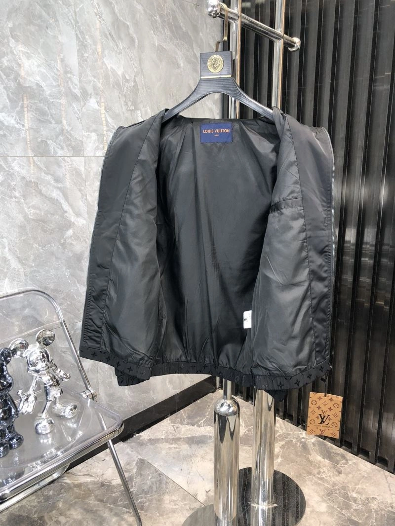 Official Louis Vuitton Outwear