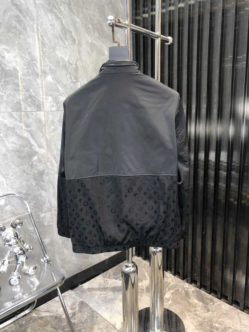 Official Louis Vuitton Outwear