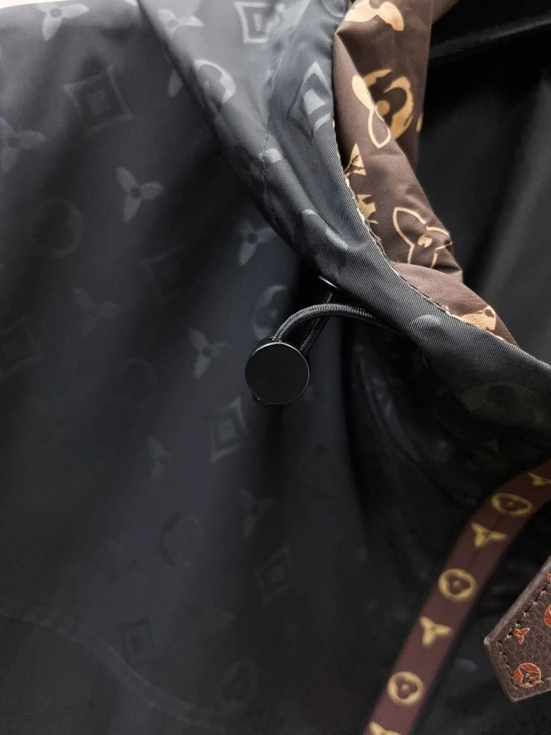 High accuracy Louis Vuitton Outwear