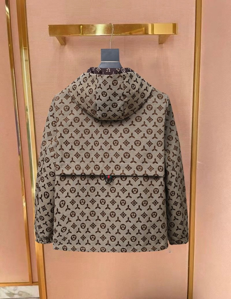 Top match Louis Vuitton Outwear