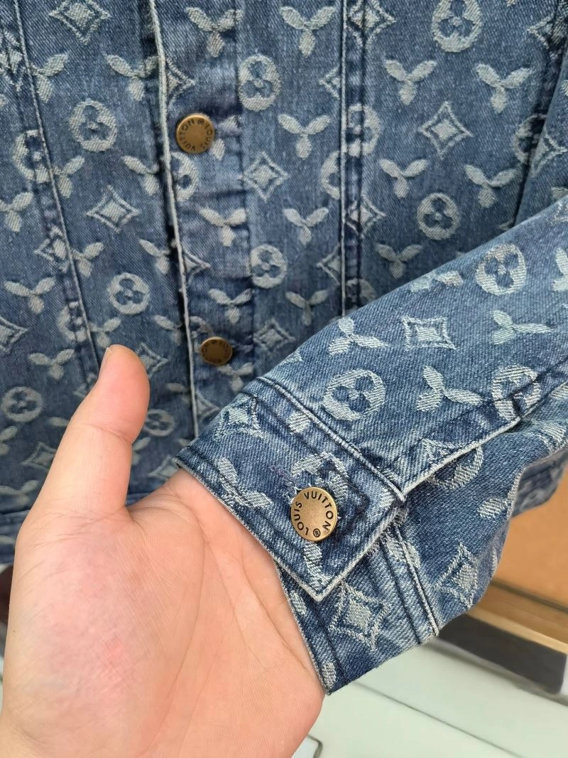 Exact replica Louis Vuitton Outwear