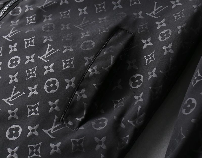 Bargain Louis Vuitton Outwear
