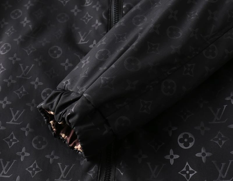 Bargain Louis Vuitton Outwear