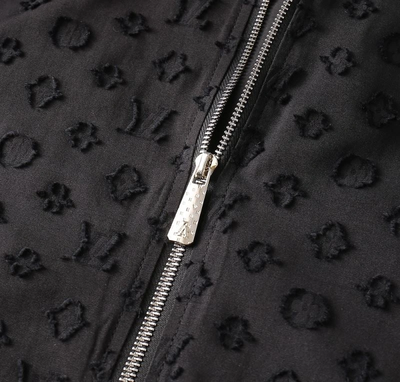 Accurate model Louis Vuitton Outwear
