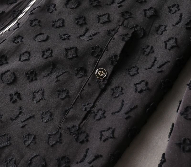 Accurate model Louis Vuitton Outwear