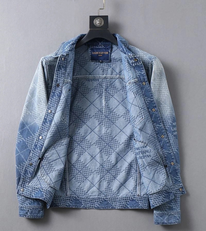 Accurate model Louis Vuitton Outwear