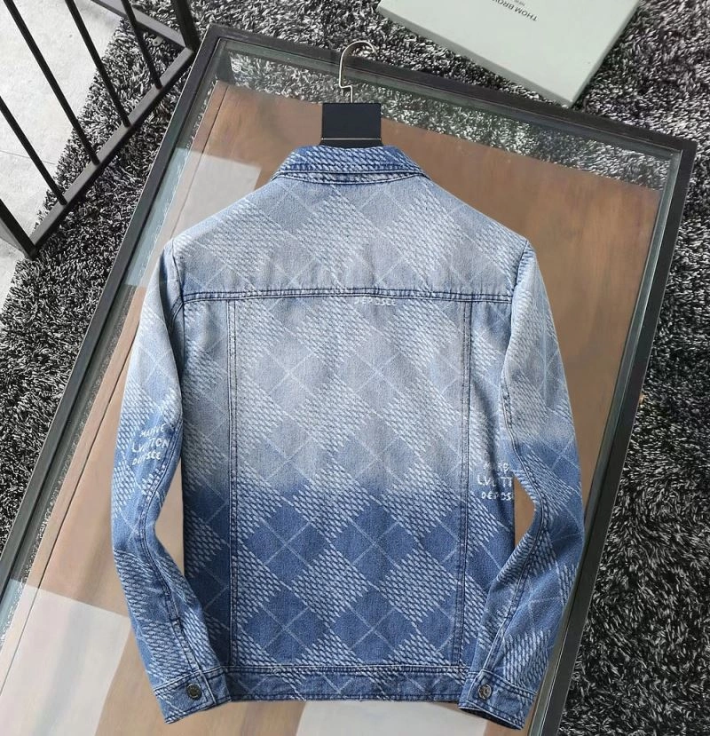 Accurate model Louis Vuitton Outwear