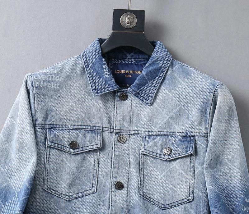 Accurate model Louis Vuitton Outwear