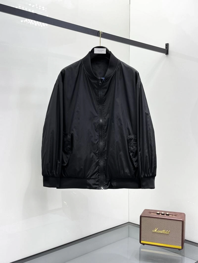 Top mirror Louis Vuitton Outwear