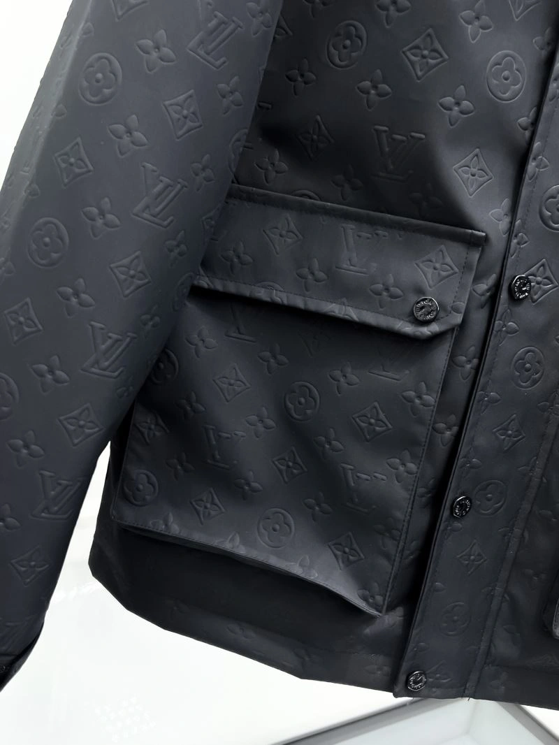 High accuracy Louis Vuitton Outwear
