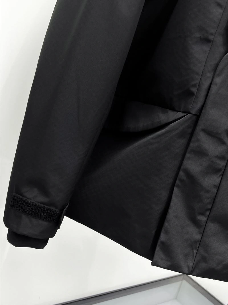 Cut-rate Louis Vuitton Outwear