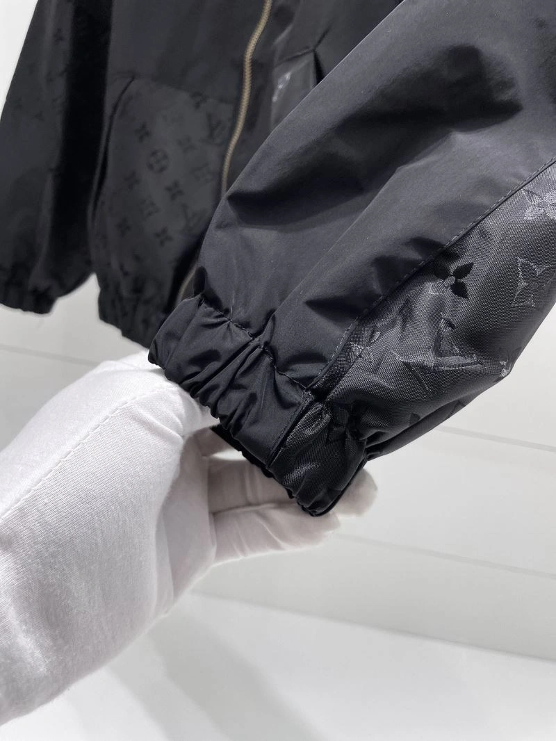Accurate model Louis Vuitton Outwear