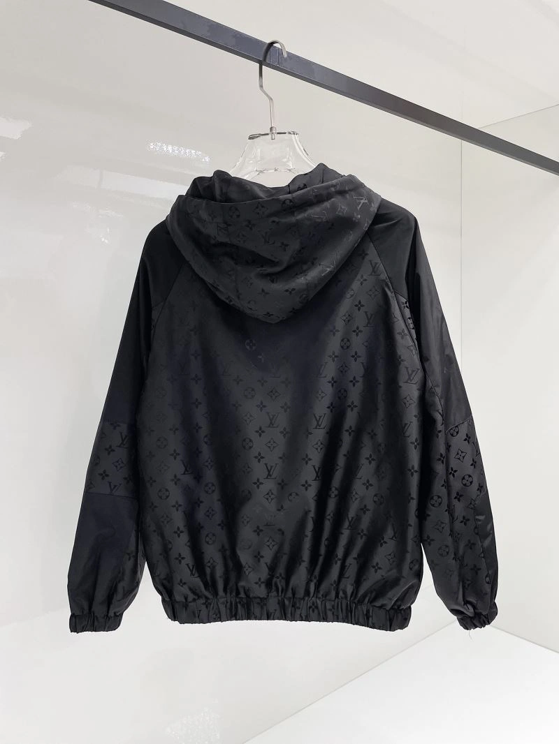 Accurate model Louis Vuitton Outwear