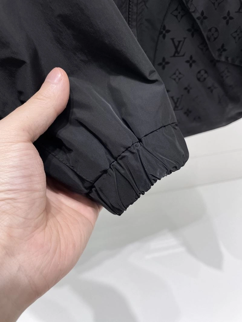 Bargain Louis Vuitton Outwear