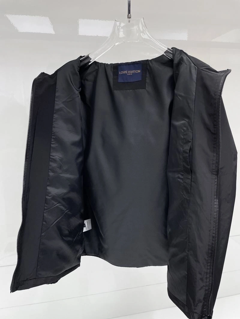 Bargain Louis Vuitton Outwear