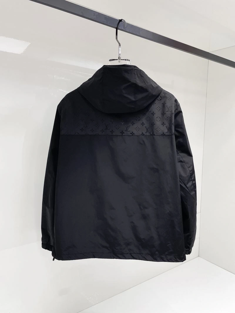 Bargain Louis Vuitton Outwear