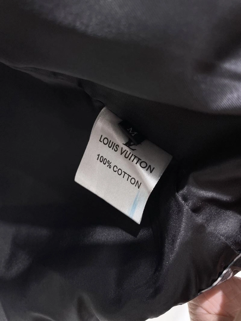 Exact replica Louis Vuitton Outwear