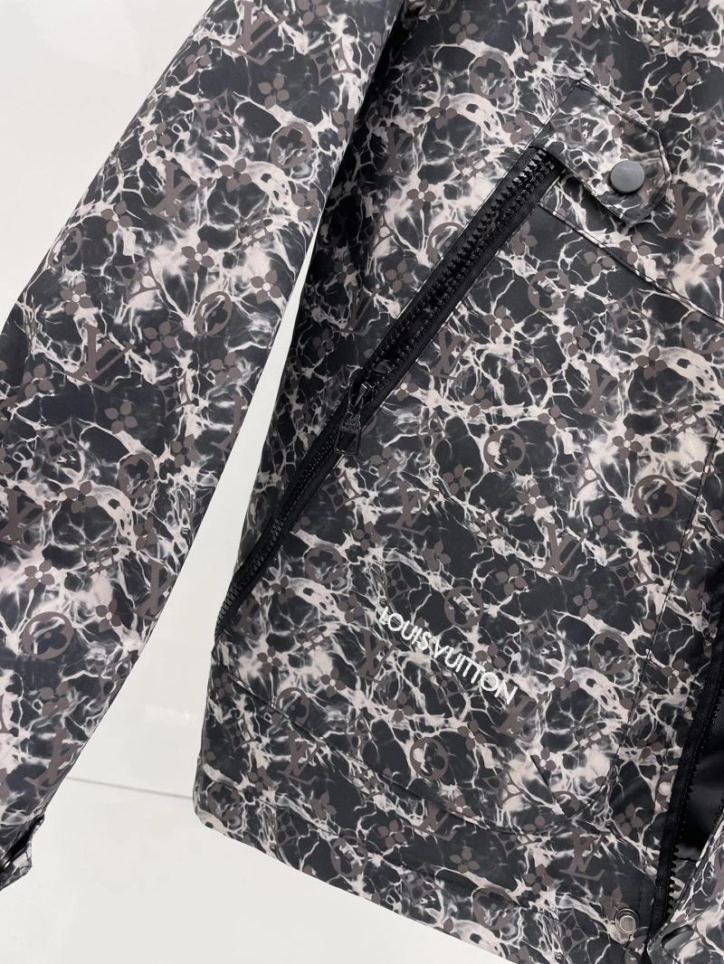 Exact replica Louis Vuitton Outwear