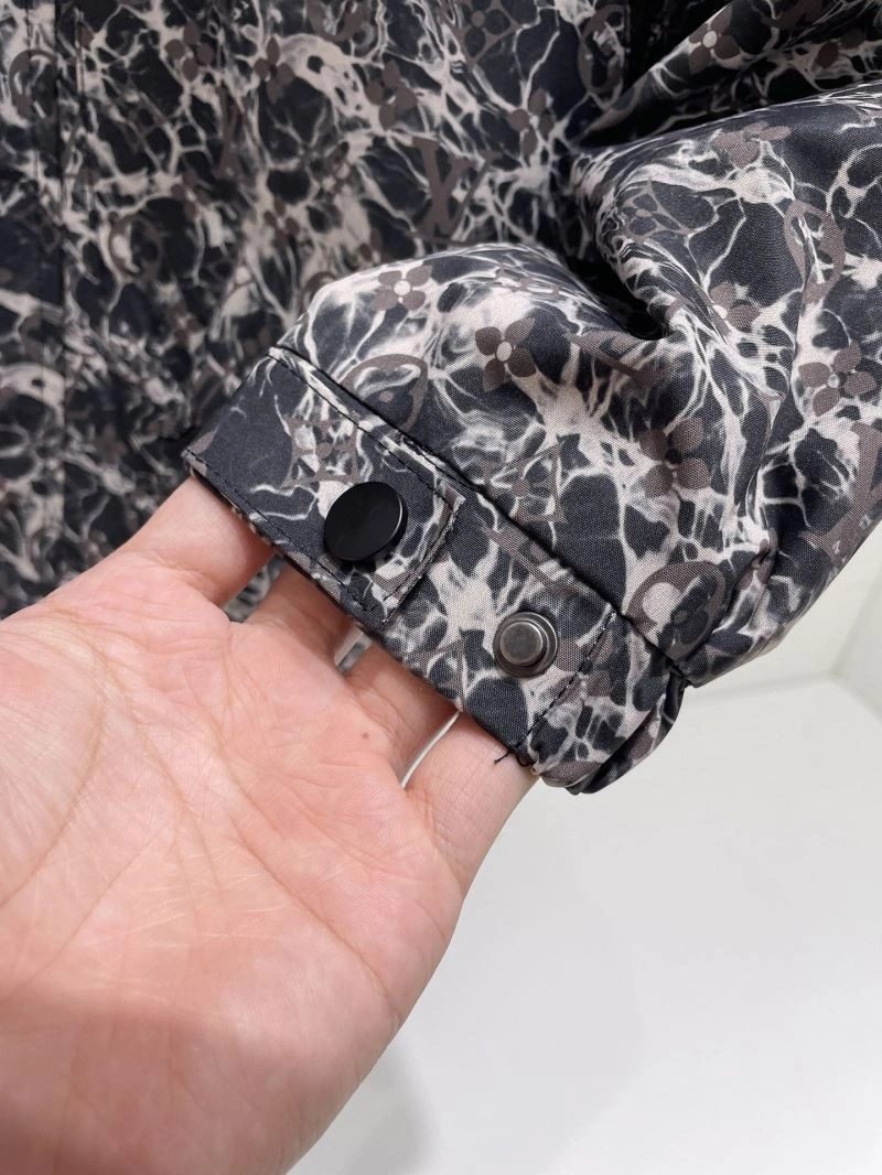 Exact replica Louis Vuitton Outwear