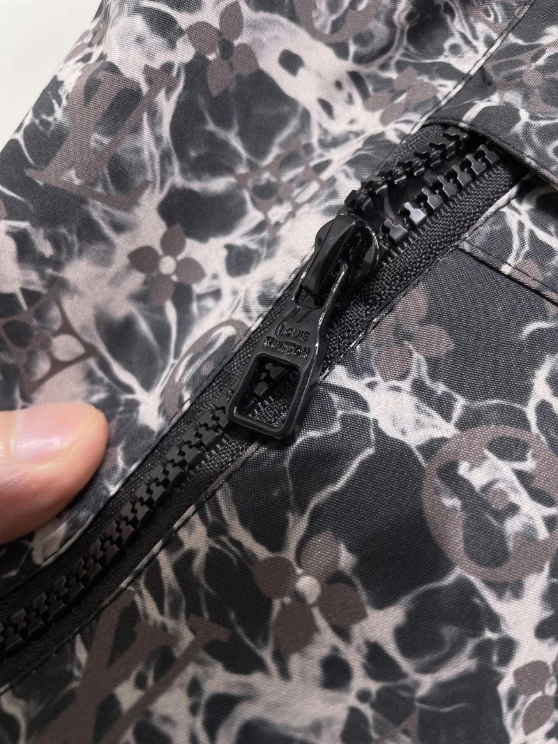 Exact replica Louis Vuitton Outwear