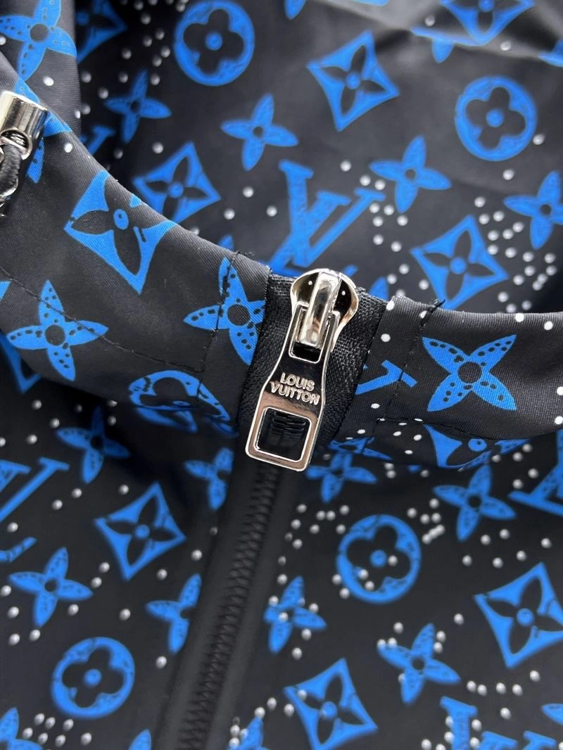 Top match Louis Vuitton Outwear