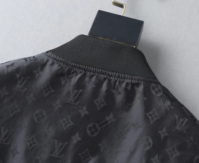 Official Louis Vuitton Outwear