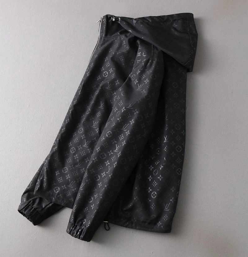 High accuracy Louis Vuitton Outwear