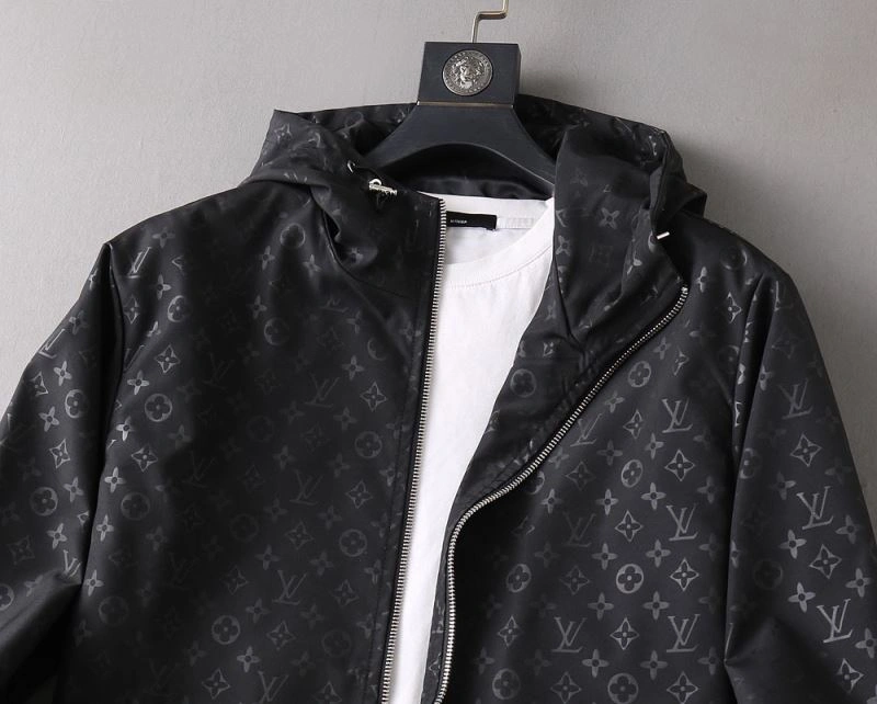 High accuracy Louis Vuitton Outwear