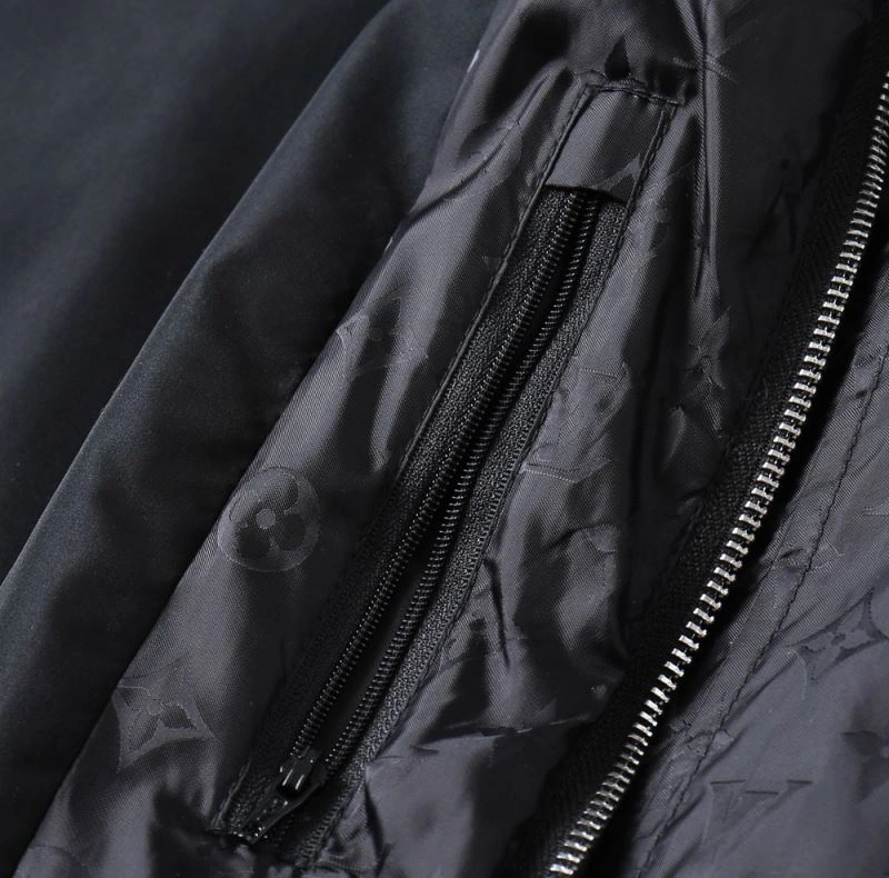 High fidelity Louis Vuitton Outwear