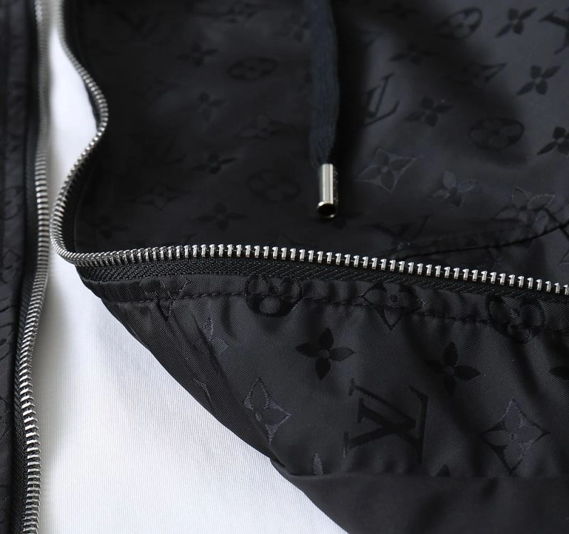 High fidelity Louis Vuitton Outwear