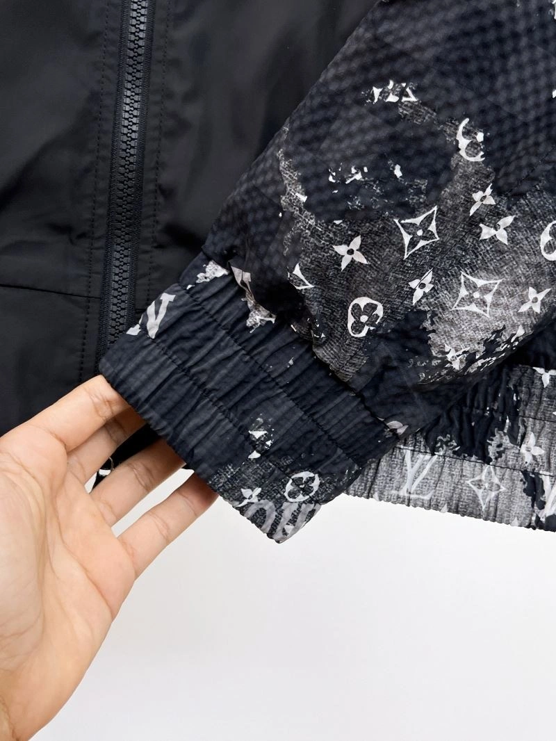 Real Louis Vuitton Outwear