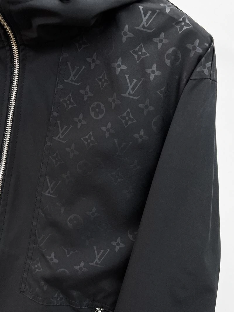 Bargain Louis Vuitton Outwear