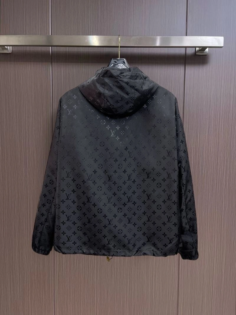 Official Louis Vuitton Outwear