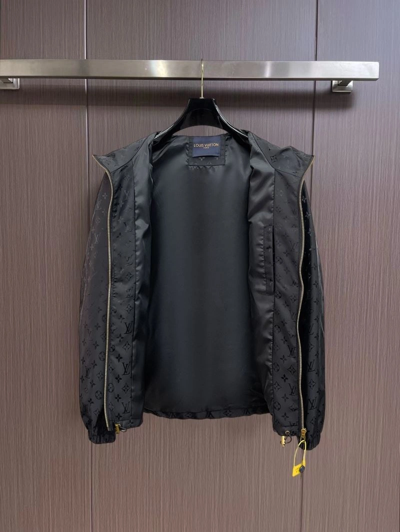 Official Louis Vuitton Outwear
