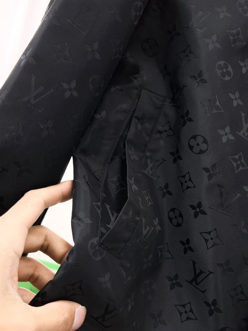 Legit Louis Vuitton Outwear
