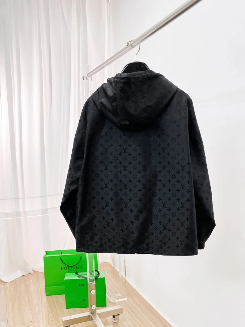 Legit Louis Vuitton Outwear